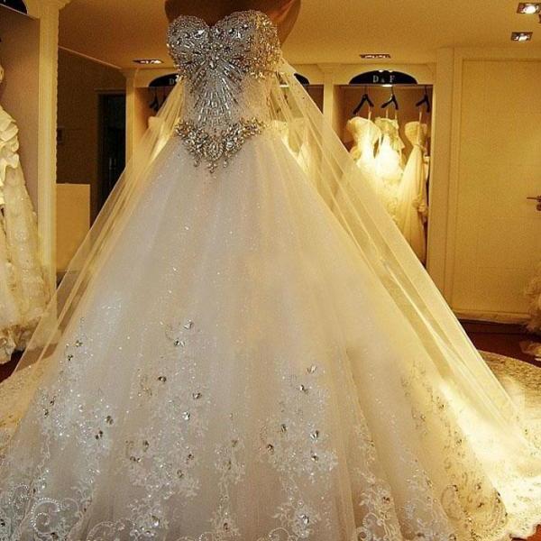 Luxury Crystal Wedding Dresses Lace Cathedral Lace-up Back Bridal Gowns ...